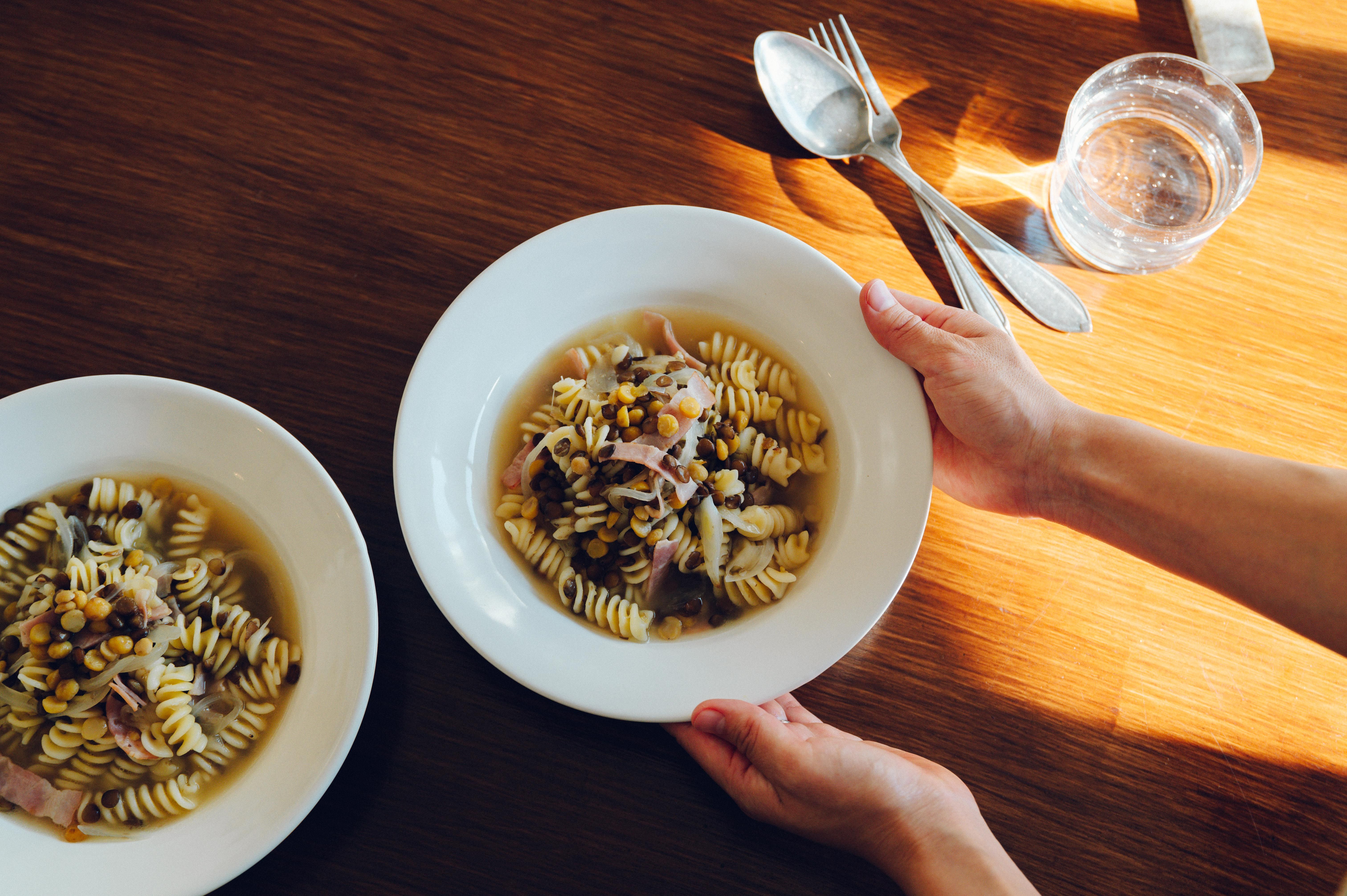 料理家にこまおさん直伝。おしゃれで簡単な「絶品パスタレシピ」3選 | Qummy（キユーミー）